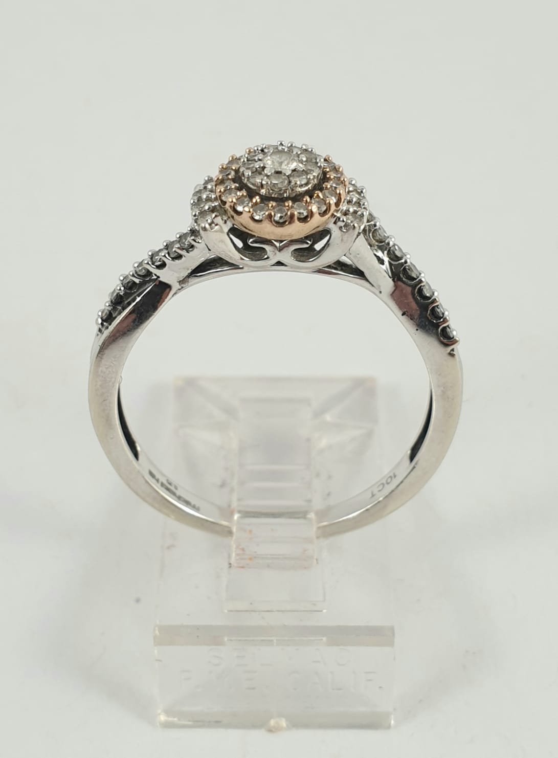 10CT GOLD AND DIAMOND HALO RING - Happy Hockers